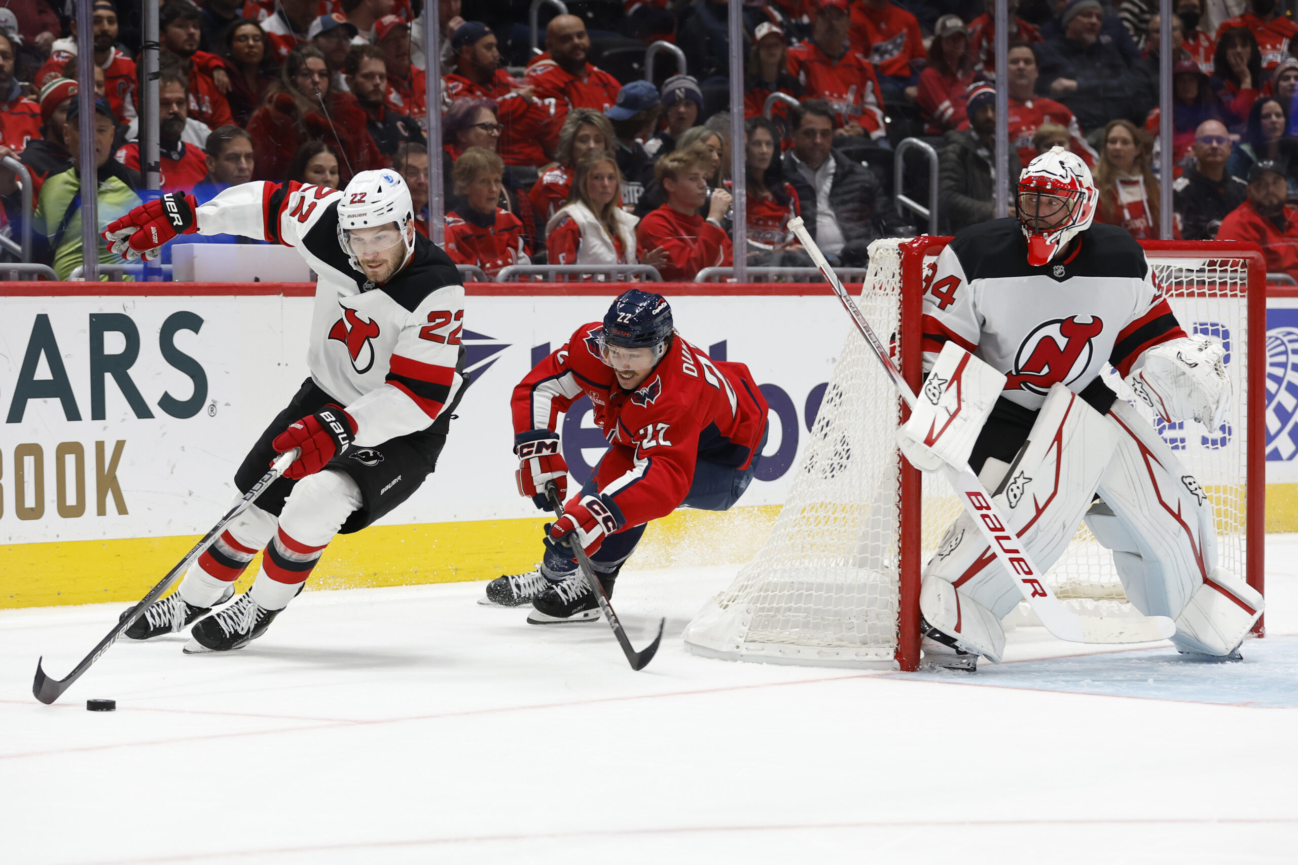 Devils Power Play Helps Secure 3-2 Victory Over Capitals